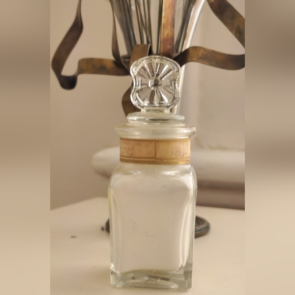 Avon | Bath & Body | Vintage Avon Lavender Sachet Powder In Glass ...